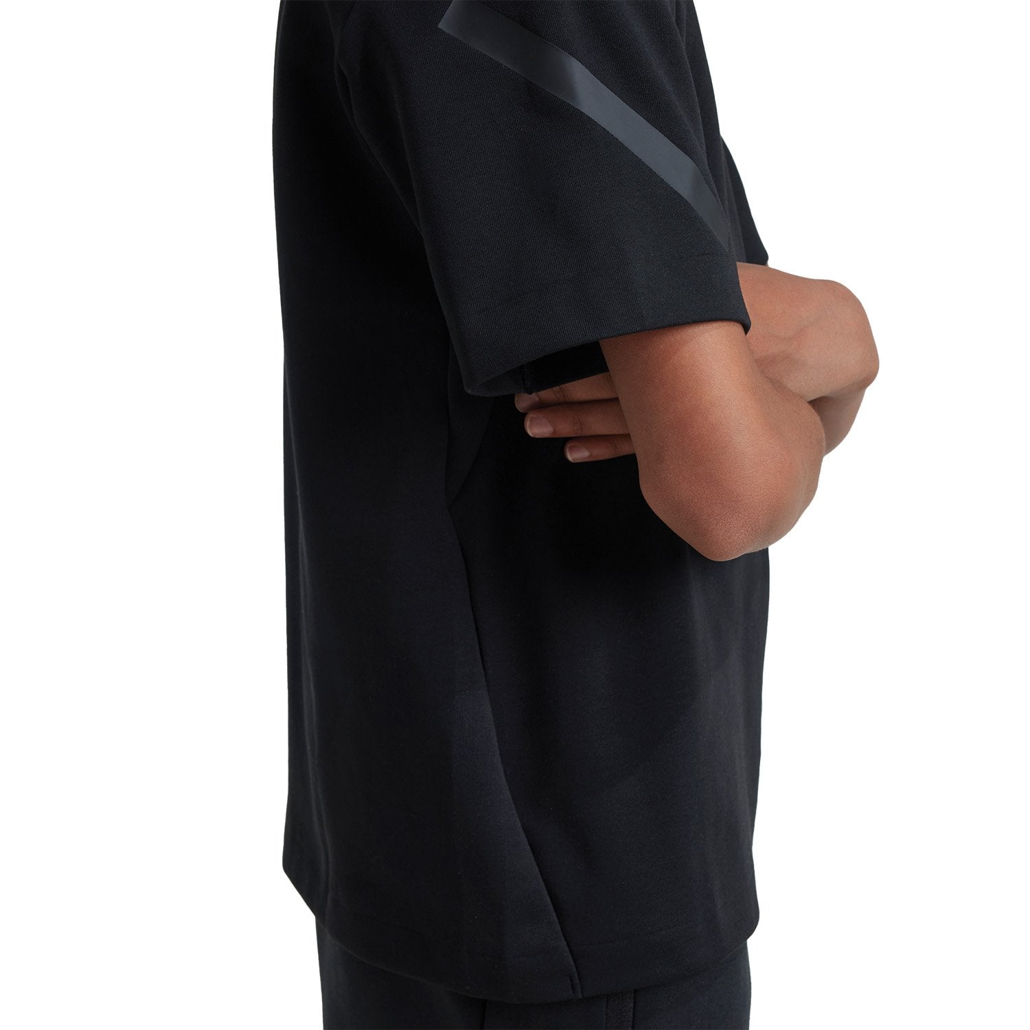 Kids adidas Real Urban T-Shirt Black/ Black – The Official Real Madrid ...